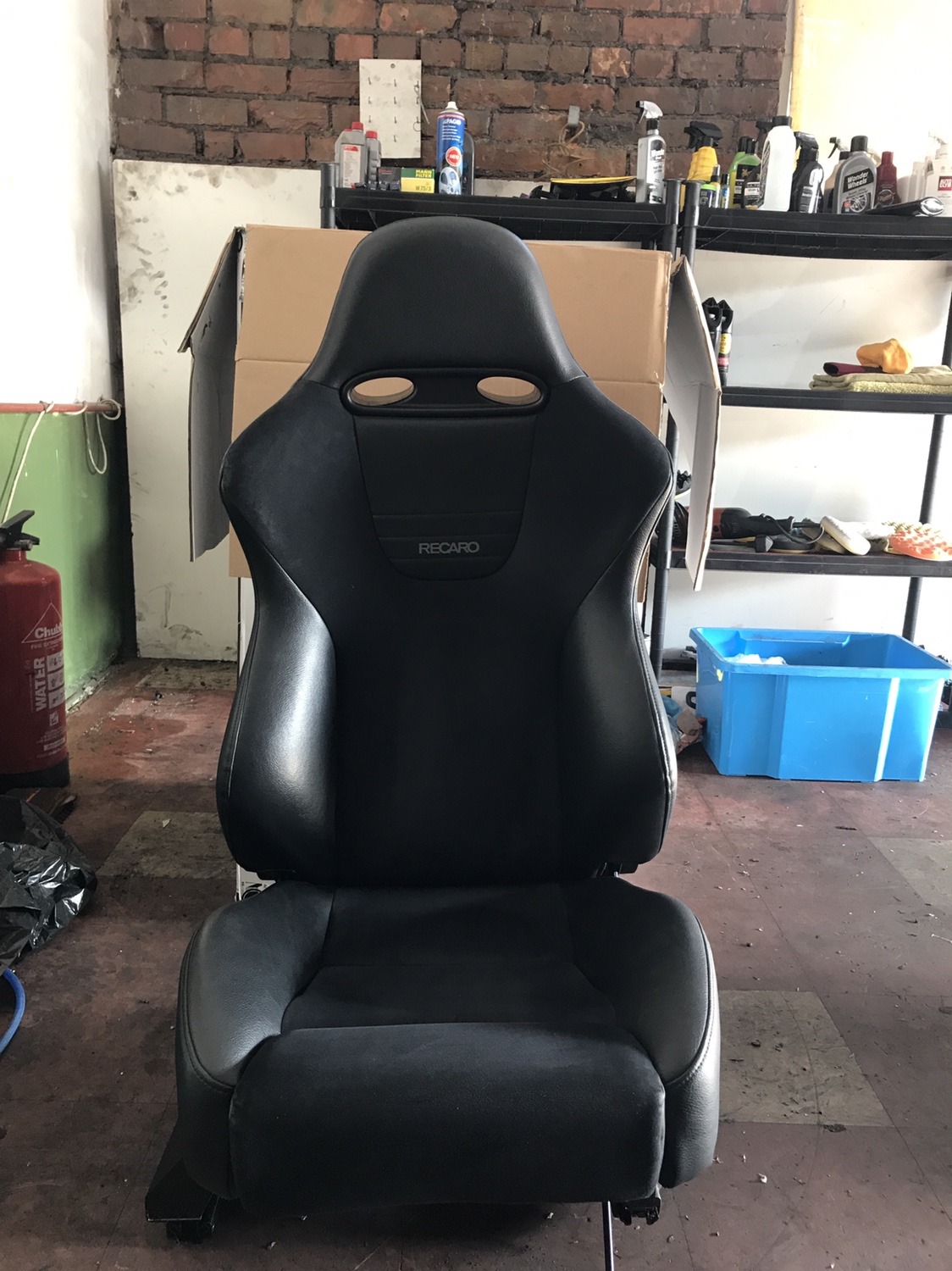 R26 Recaro's &a leather rear bench | RSMegane.com